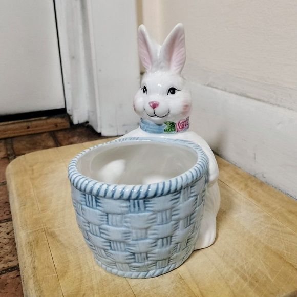 Avon | Accents | Vintage Avon Bunny Rabbit Home Decor Dish | Poshmark